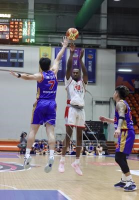 SBL總冠軍賽第2戰 台銀不敵裕隆（1）| 運動 | 中央社影像空間